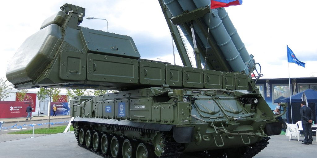 Ukrainian forces target Russian Buk-M3 Air Defense System — video / The ...