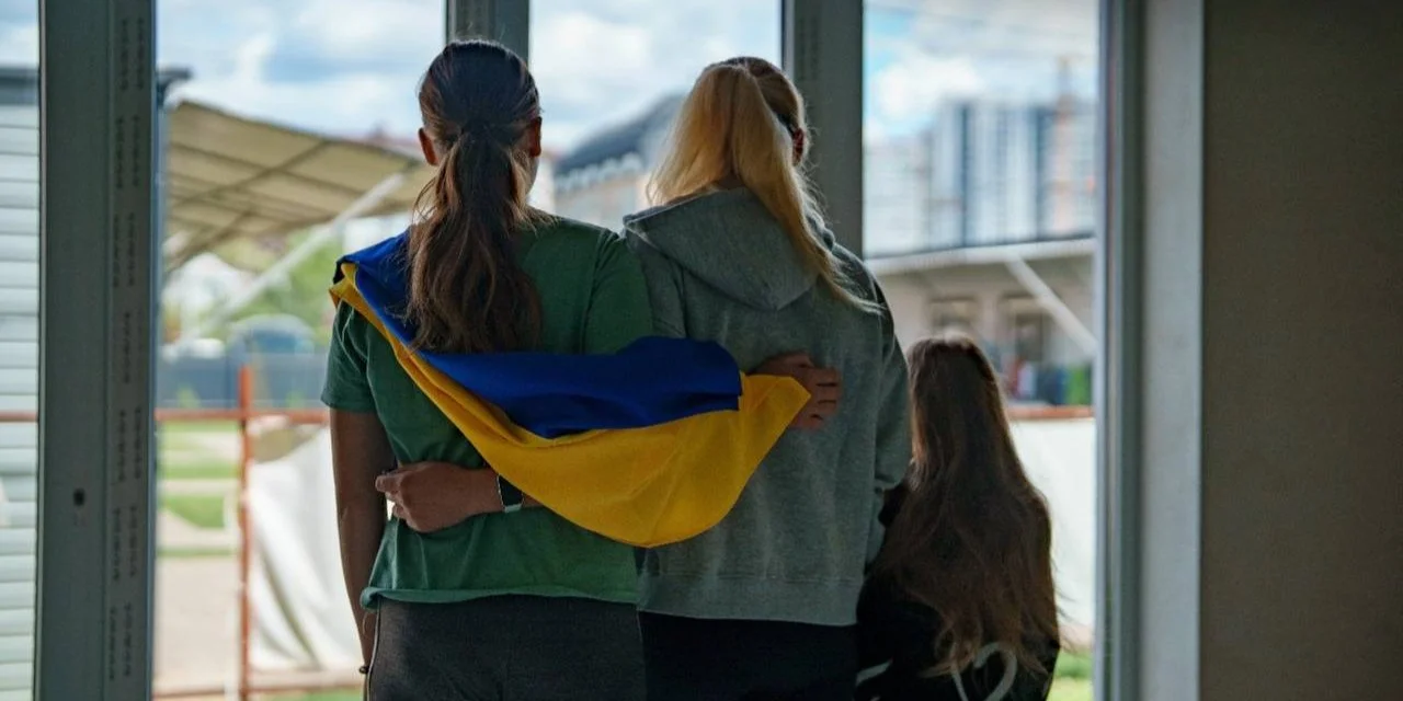 Ukraine rescues 17 children from Russian occupation, including teens ...