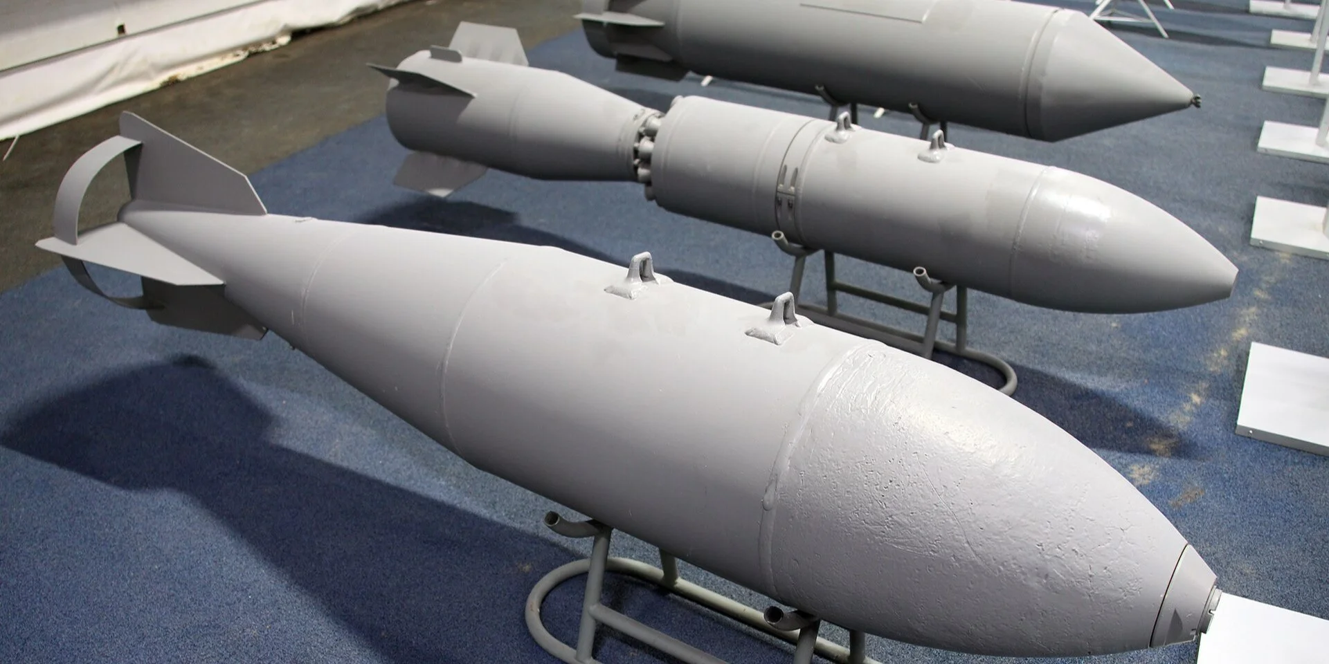 FAB-500 bomb falls near Engels: no explosion or casualties reported ...