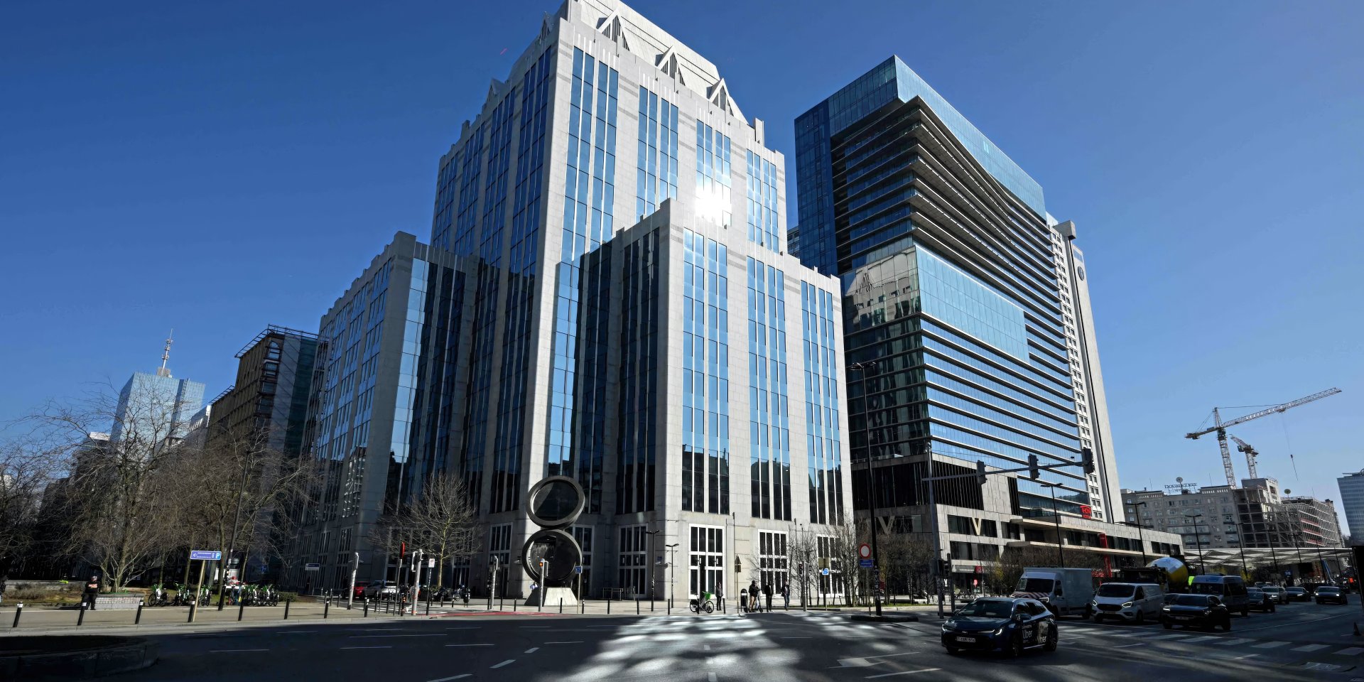 Euroclear warns it may sue EU if frozen Russian assets are seized for ...