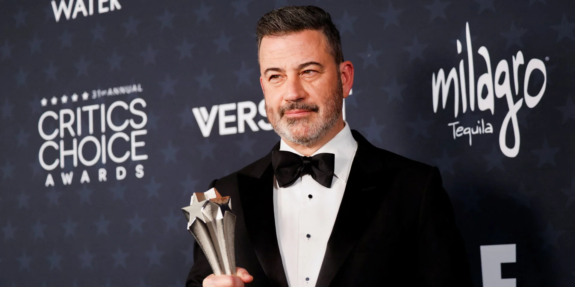 Critics Choice Awards 2026 — Ведущий Джимми Киммел посмеялся над ...