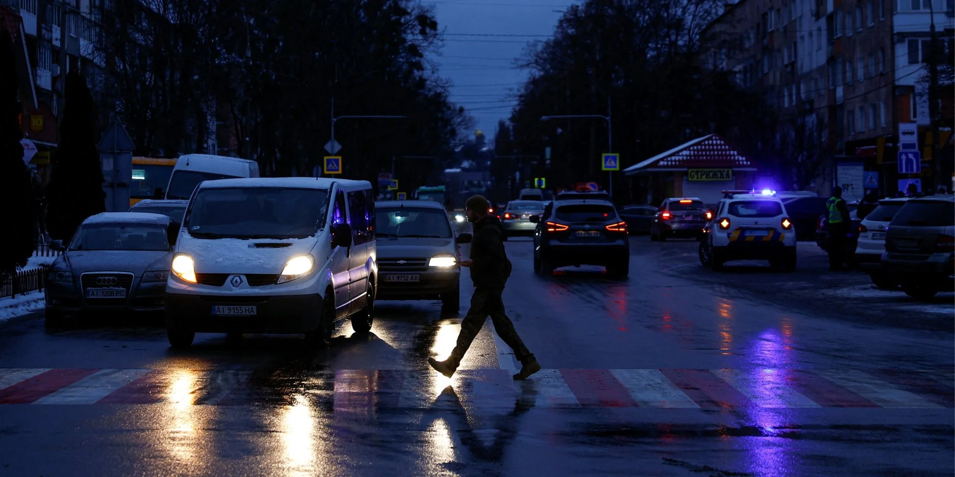 Славутич у Київській області знову зі світлом після двох діб ...