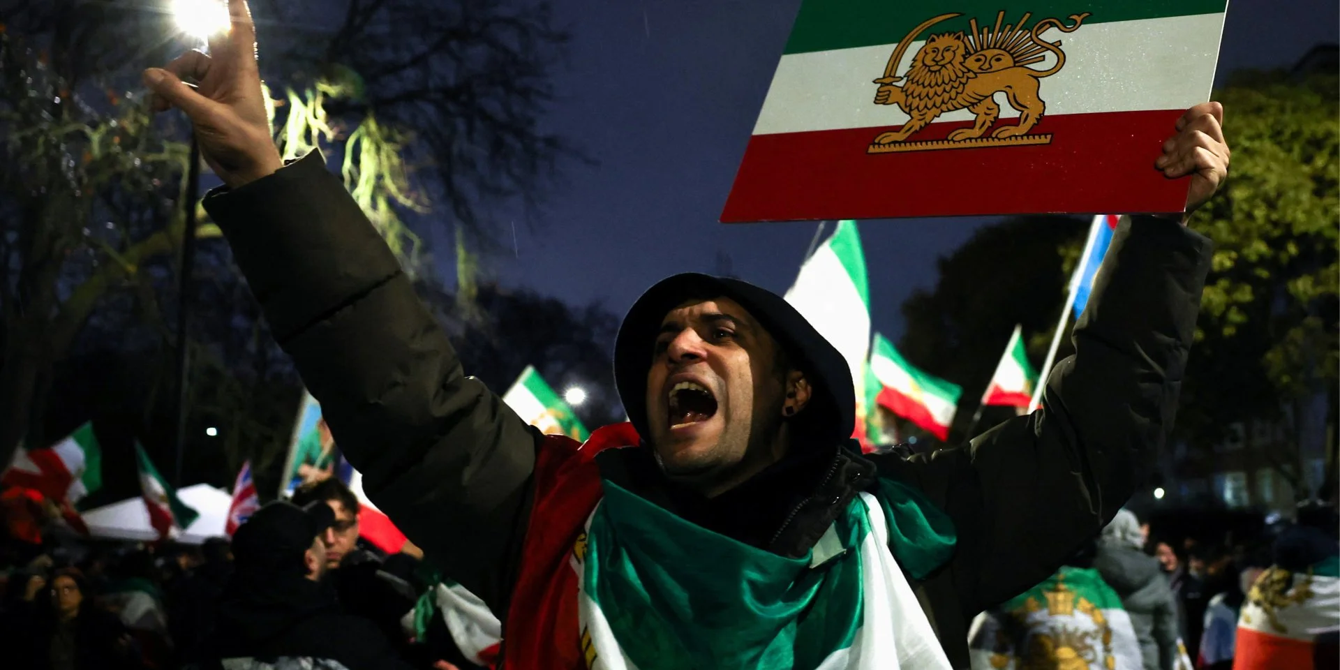 Трамп припустив удар по Ірану — Варіанти США через протести та загибель ...