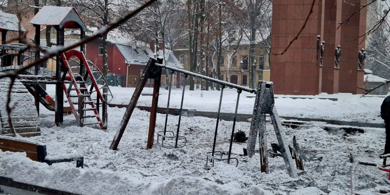Russian drone hits playground in Lviv near Bandera monument / The New ...