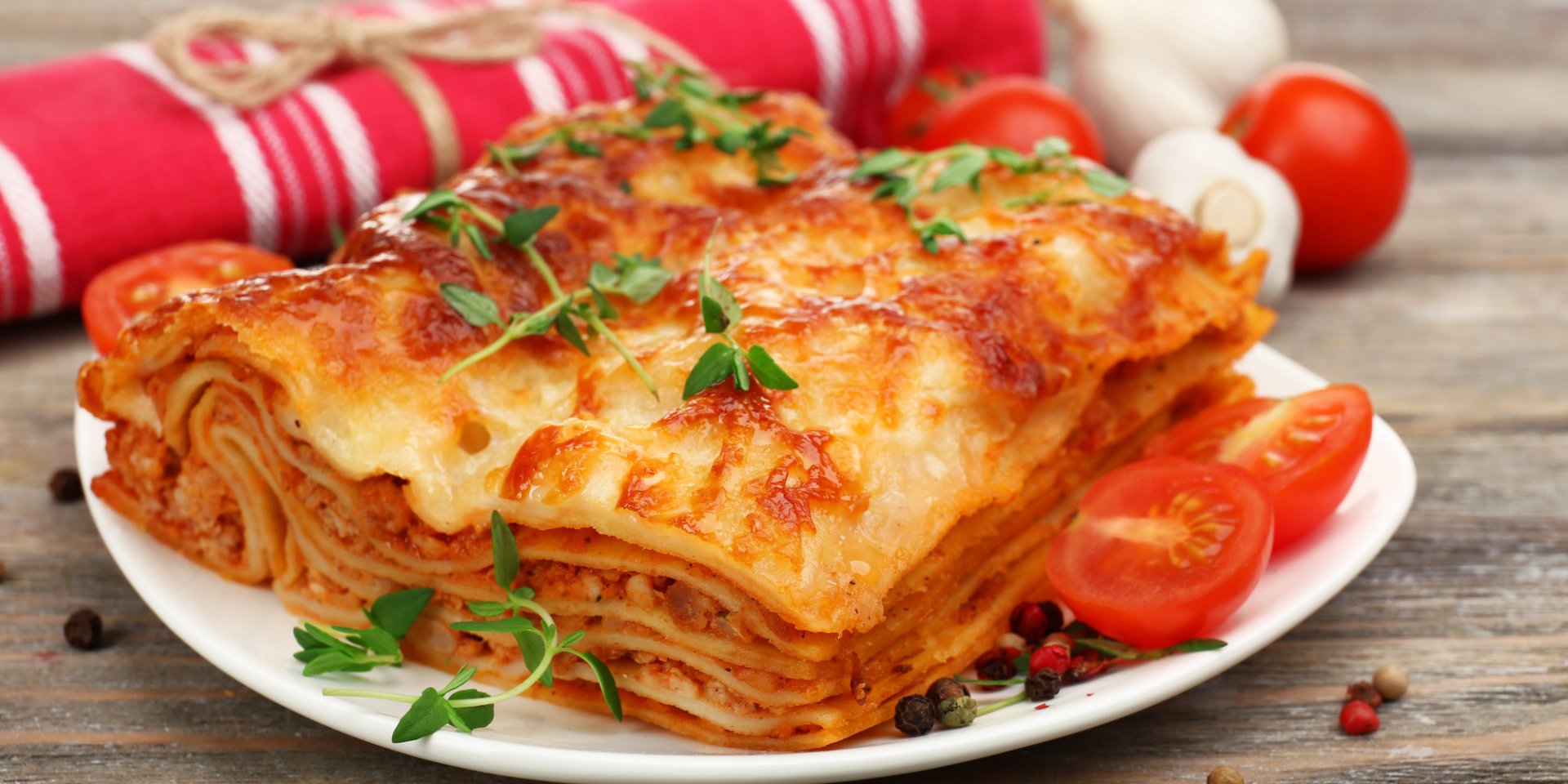 Лазанья — рецепти на будь-який смак і прості варіанти без духовки / NV