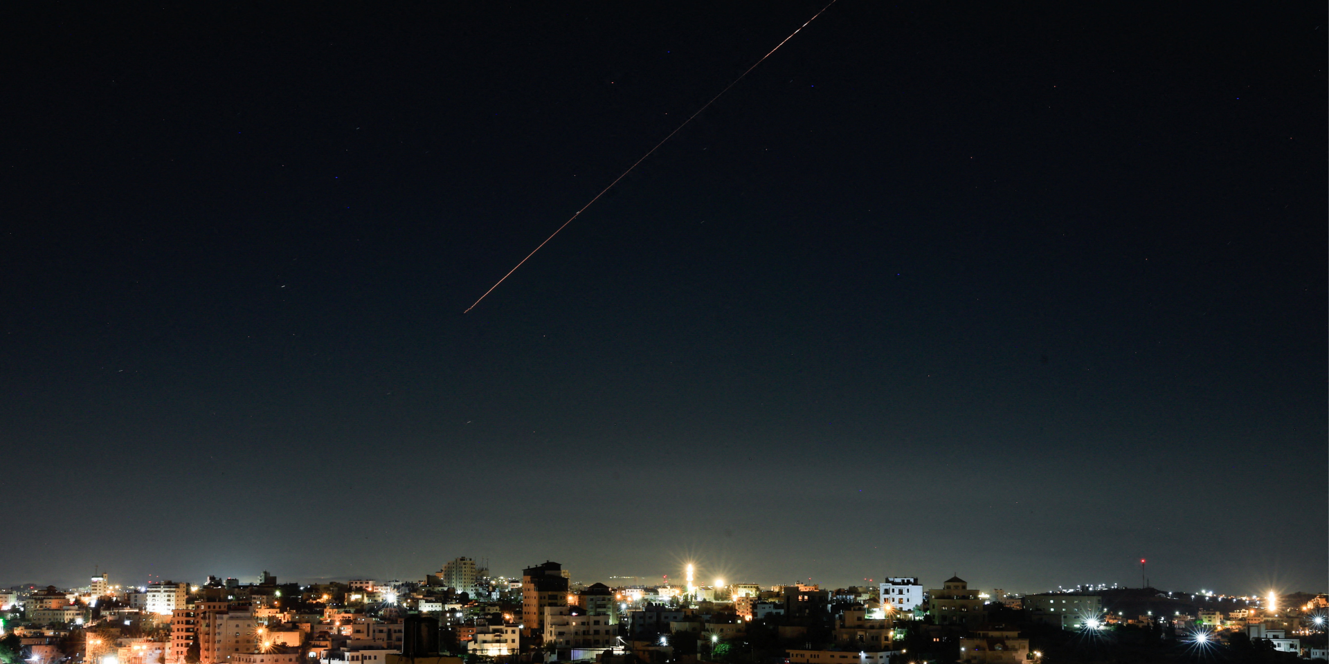 Israel plans “powerful” response after Iranian missile attack / The New ...