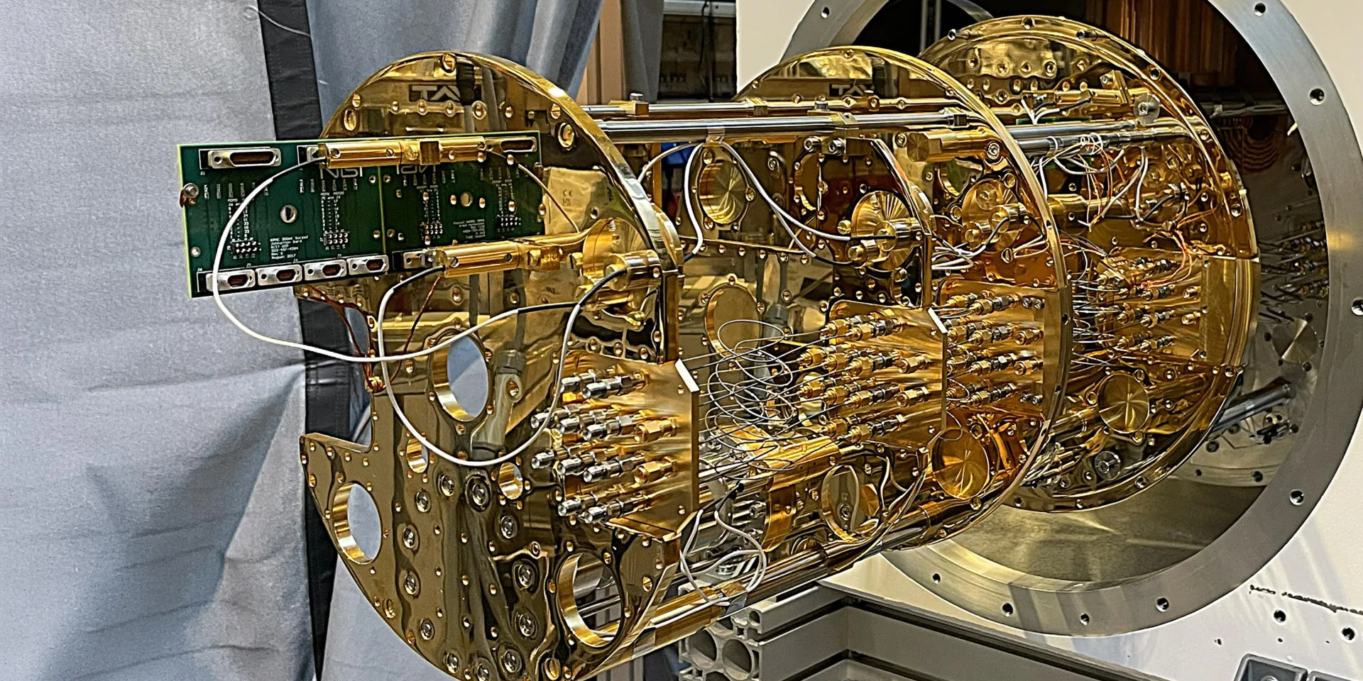 Синхротрон BESSY II — новий надпровідний рентгенівський детектор ...