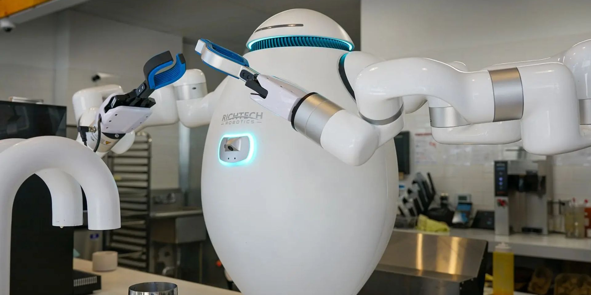 Richtech Robotics запустила онлайн-платформу для общения с роботом ADAM ...