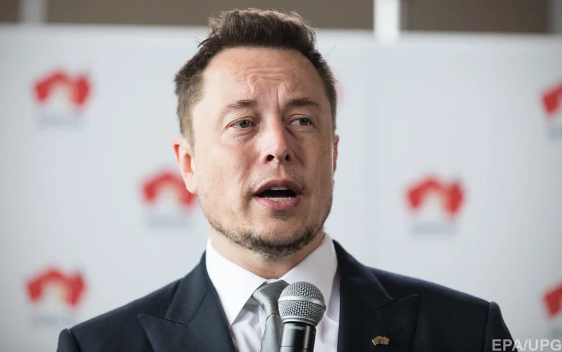 Здався. Ілон Маск планує впровадити штучний інтелект в автопілот Tesla / NV