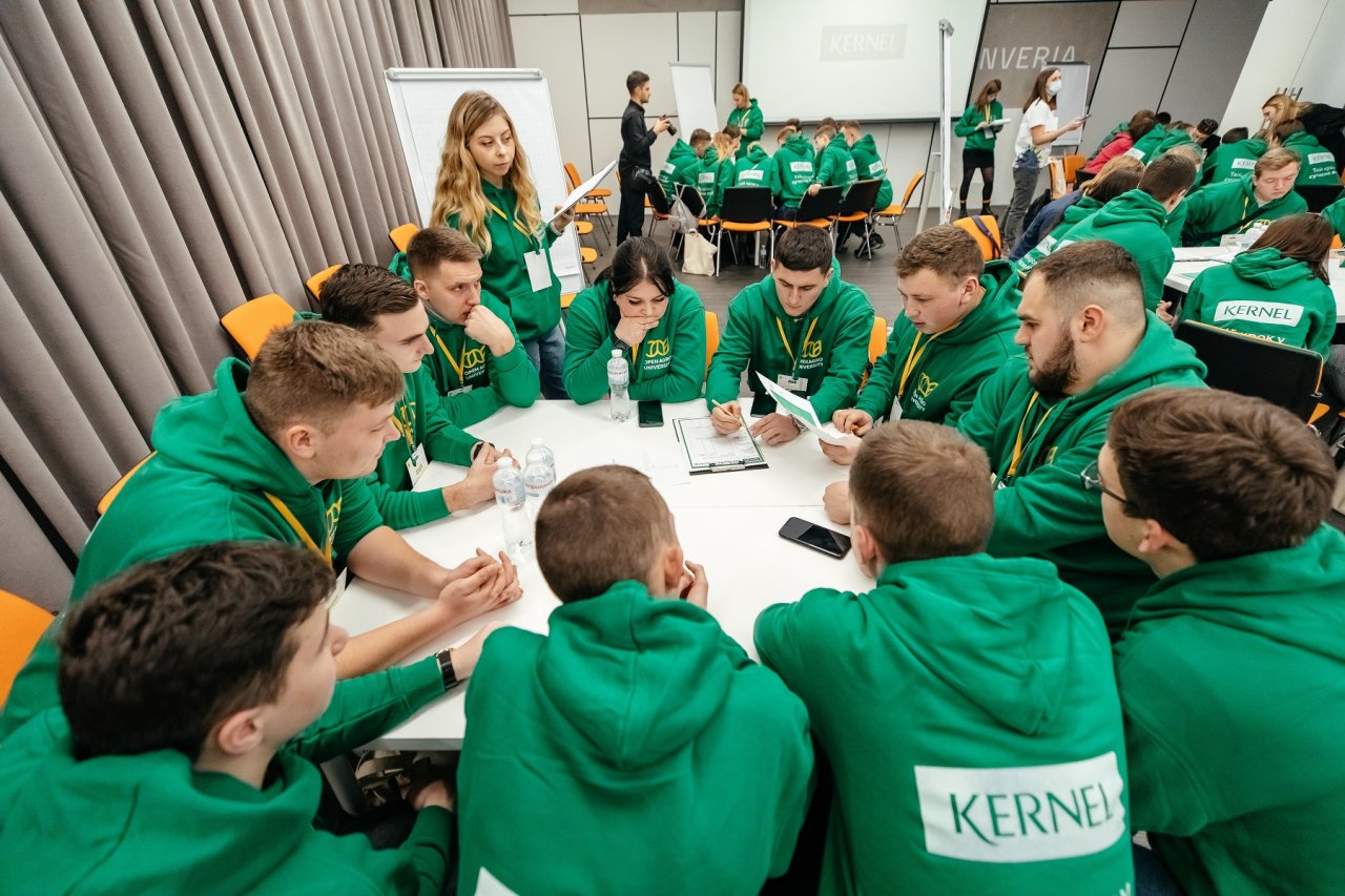 Open Agro University від Kernel та партнерів безкоштовно навчатиме майбутніх агрономів та ...