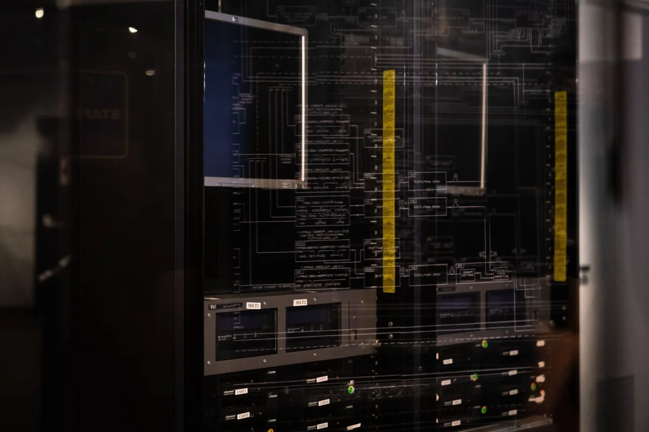 В американский музей выставили технику, которая генерировала коды для ...