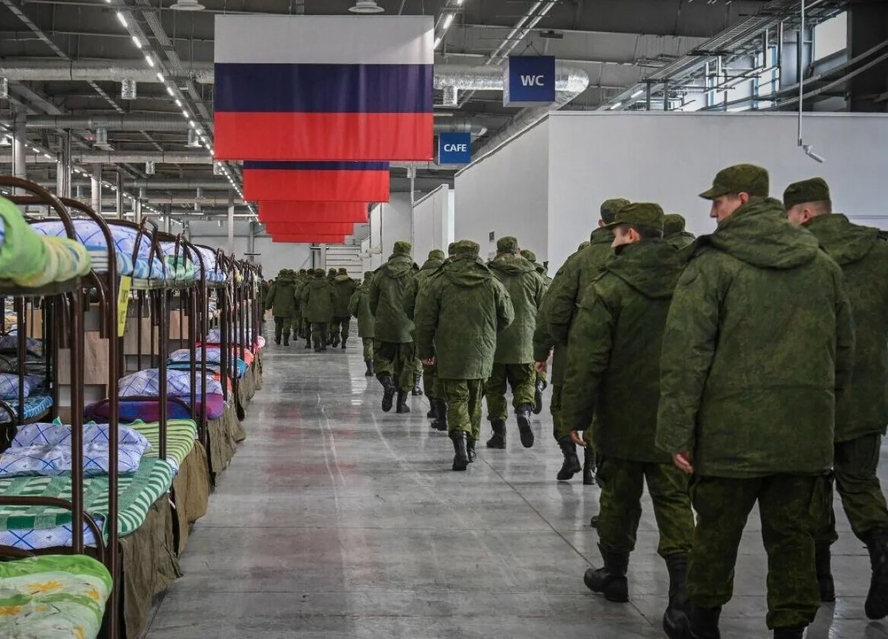 Photos from Tatarstan show mobilized Russian soldiers in cages / The ...
