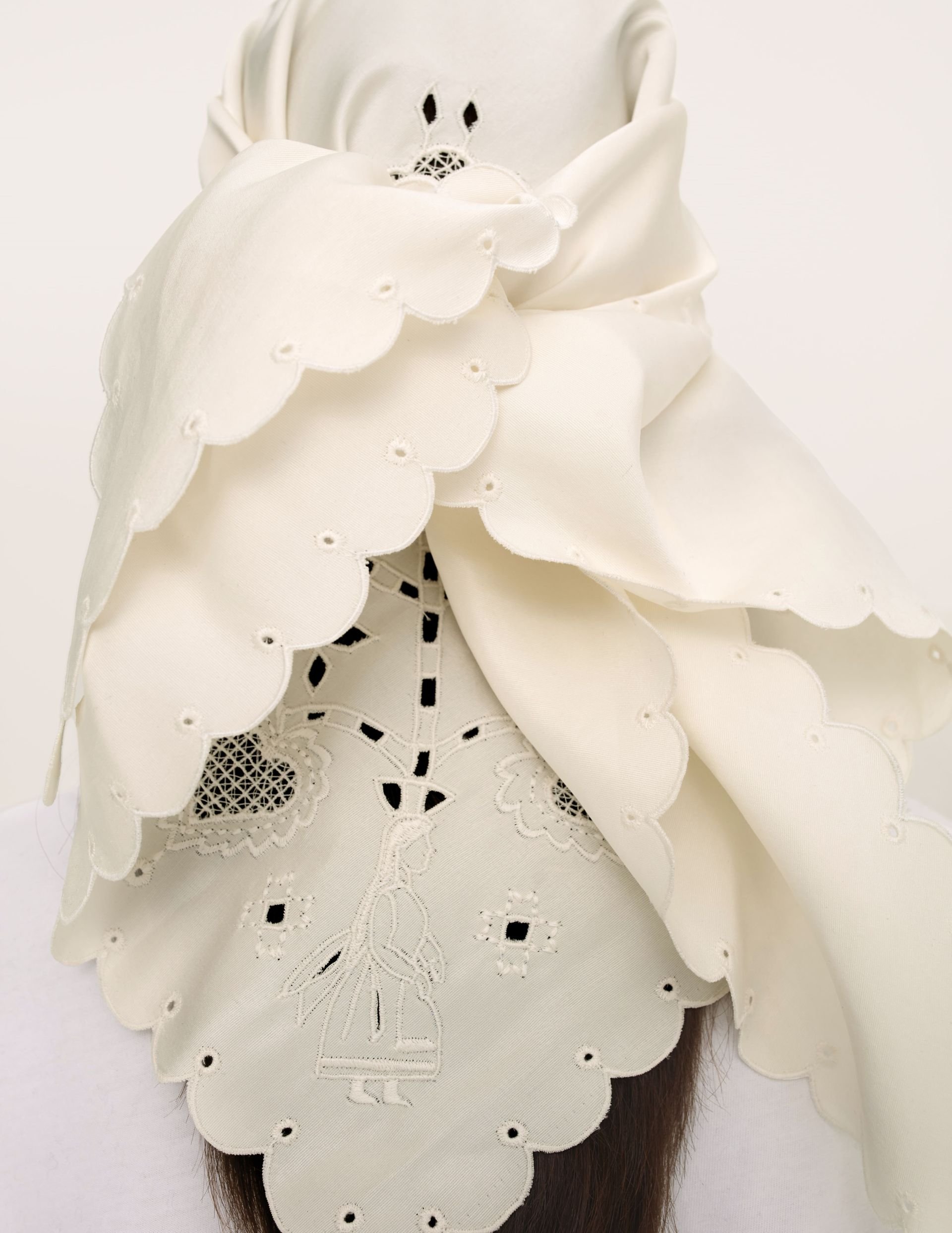 Український бренд GUNIA Project вперше випустили вишиванки — дивитись ...