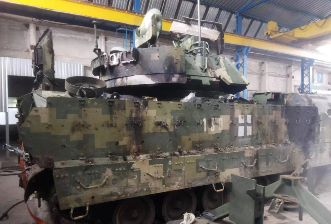 Bradley IFV confirmed damaged during counteroffensive, but crew is safe ...