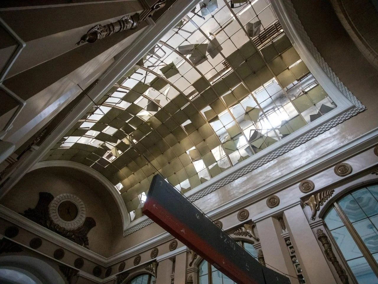 Kursk railway station explosion aftermath — in photos / The New Voice ...