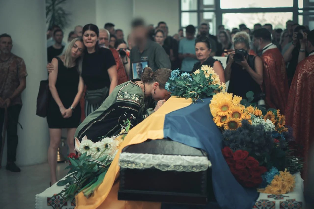 Final farewell ceremony in Kyiv to legendary aviator “Juice” — Ukraine ...