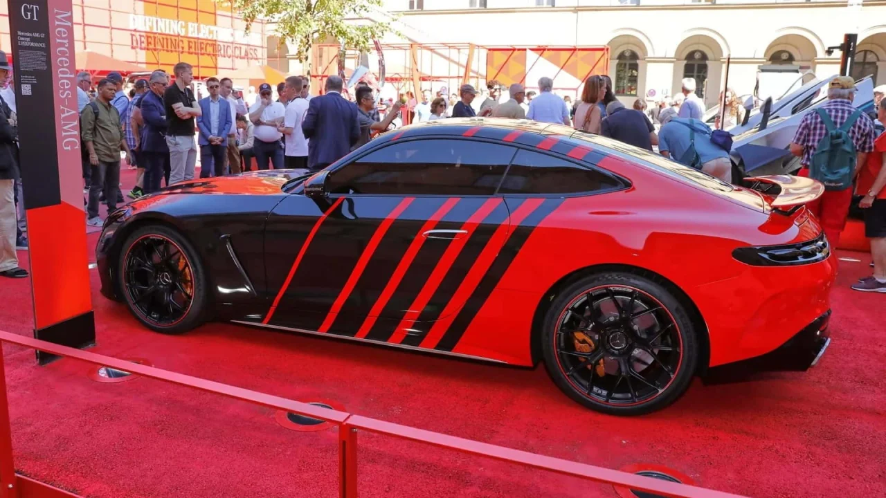 Mercedes-Benz представила плагин-гибрид AMG GT E Performance — фото ...