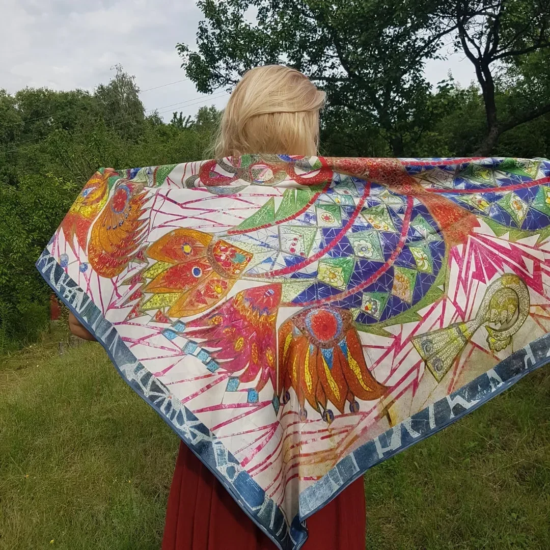 How to wear the Ukrainian headscarf in winter 2023 / The New Voice of ...