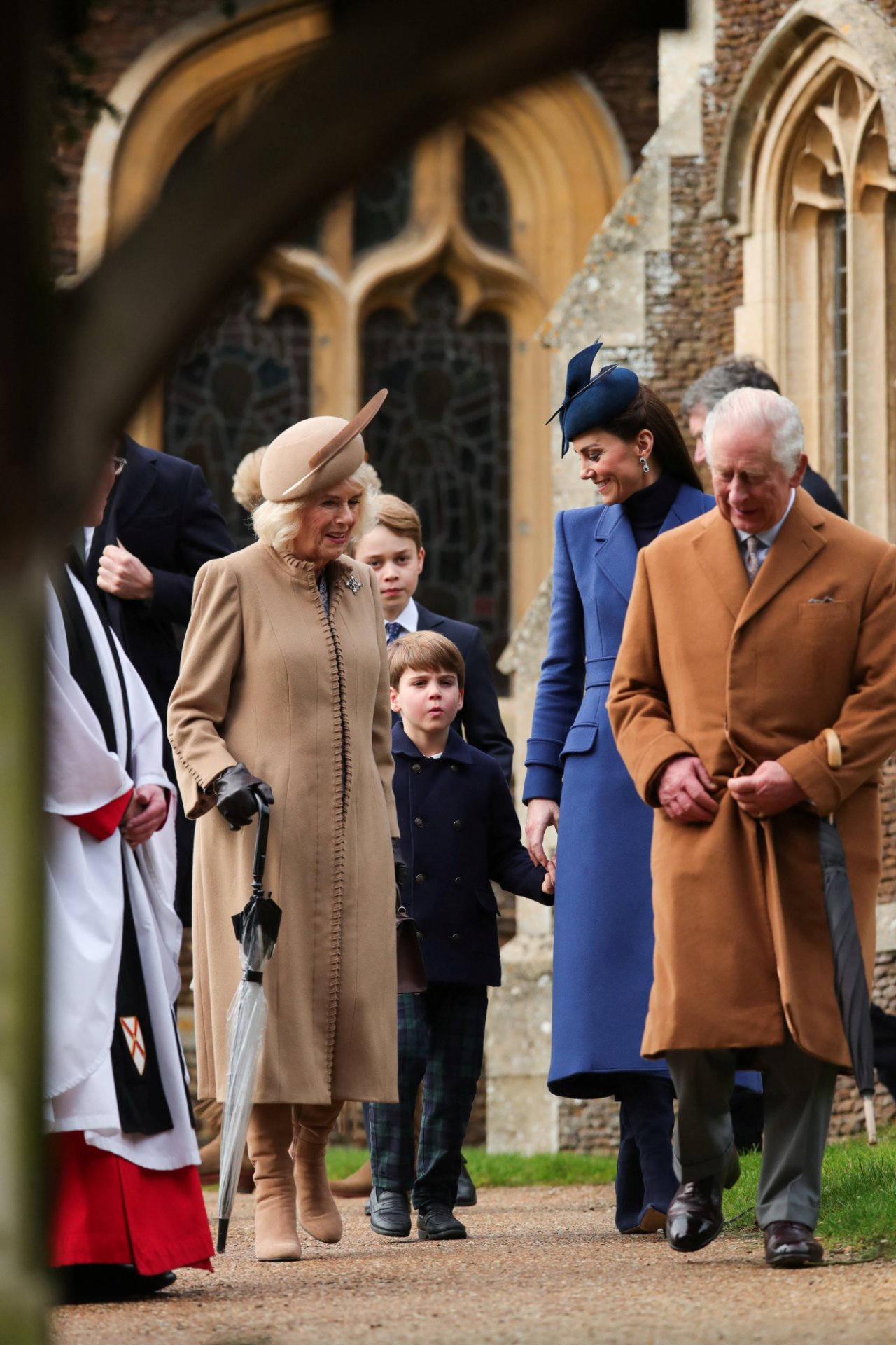 Кейт Міддлтон у розкішному вбранні та в сережках принцеси Діани вийшла ...
