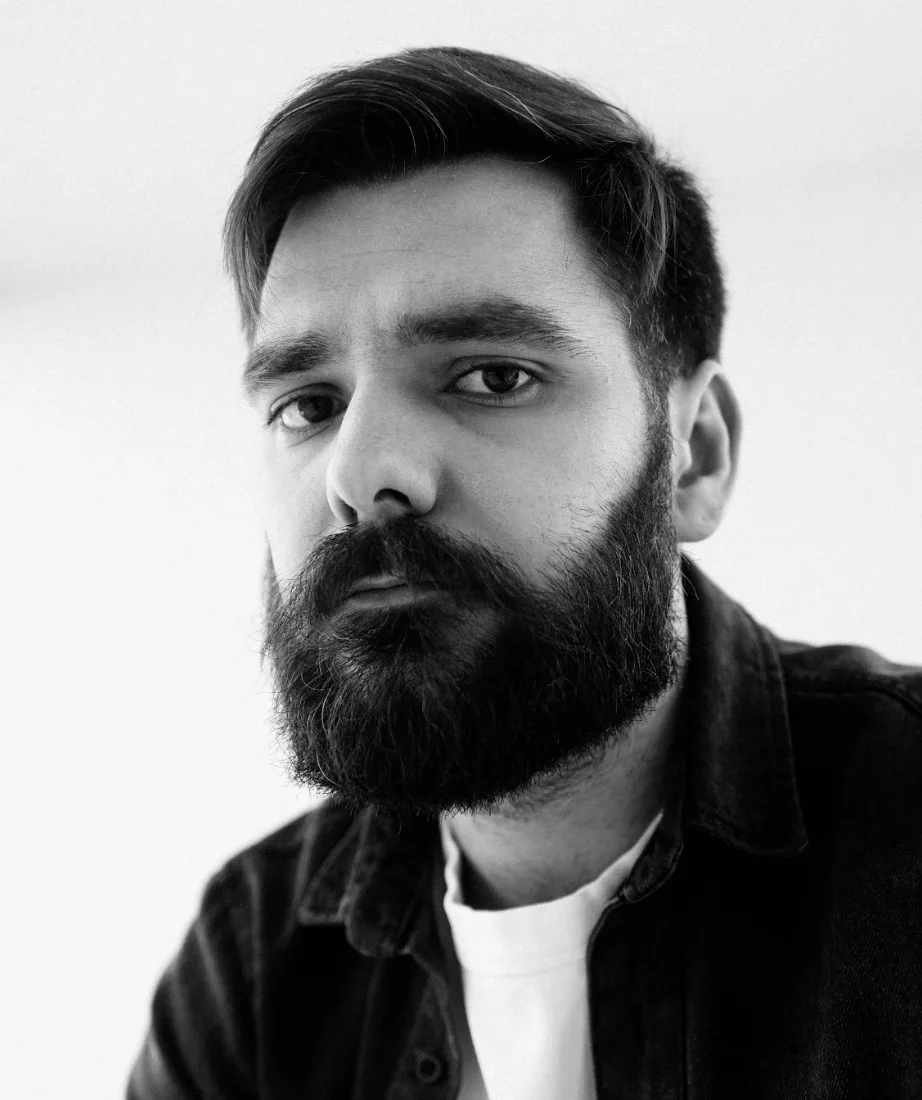 Ukraine soldiers pose for historic 2024 calendar aiming to raise funds ...