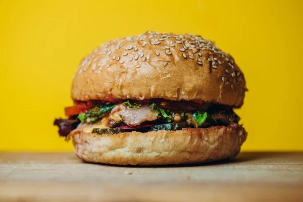 Що приготувати — прості страви у мультиварці на обід, вечерю, сніданок / NV