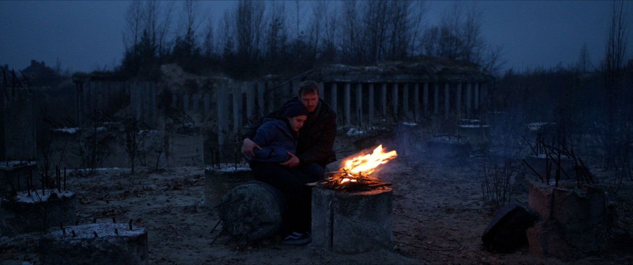 Рецензія на фільм Відблиск — українська драма про військового, який ...