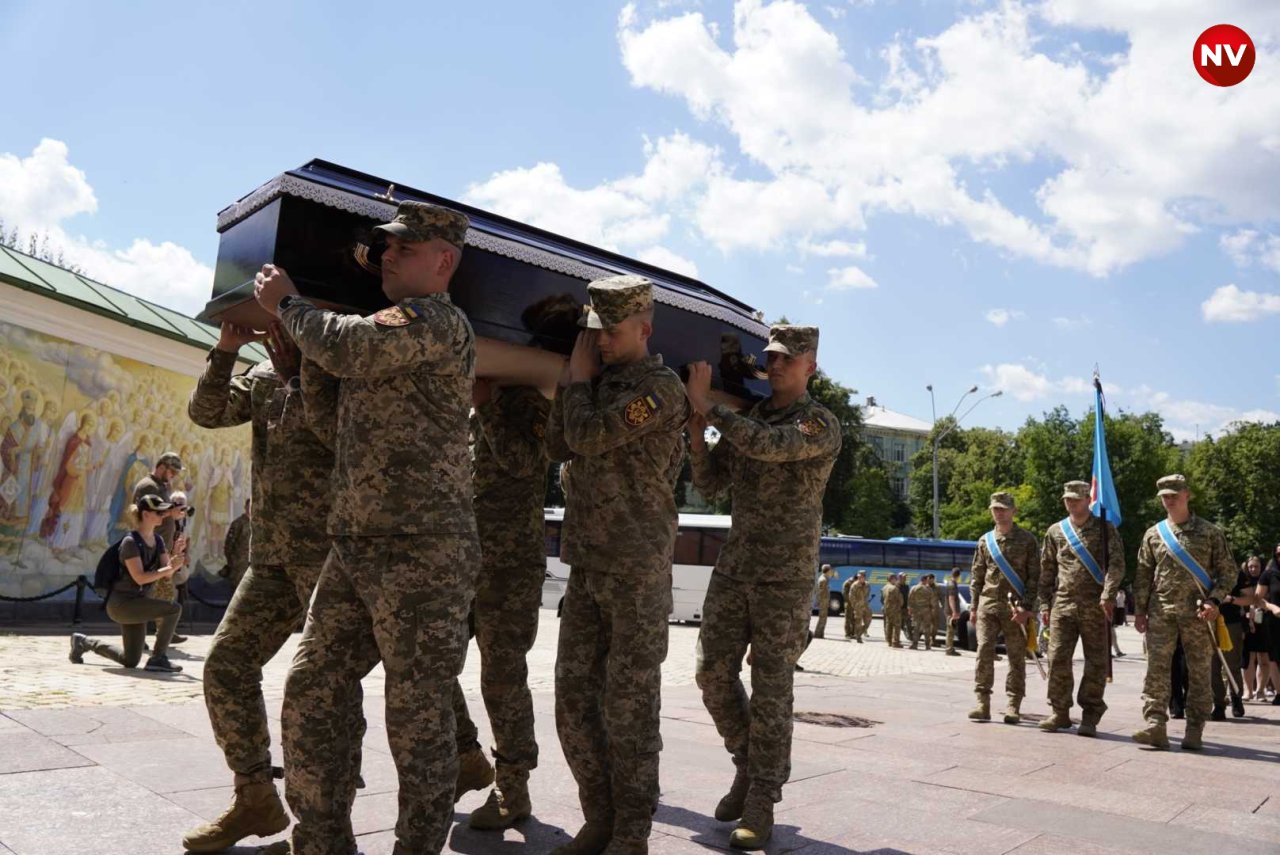 Kyiv held farewell for one of its 'ghosts' that defended it at the ...