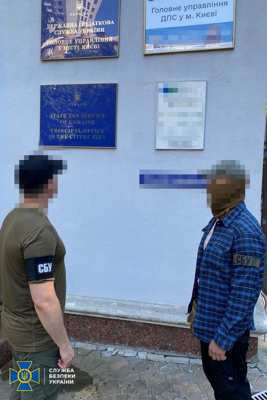 Head of the Main Department of the State Tax Service in Kyiv detained in case of bribery / The ...