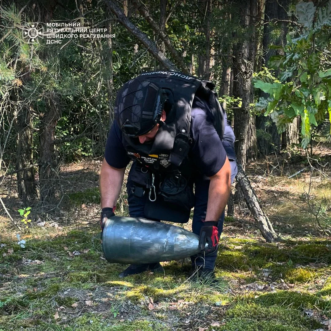 Ukrainian sappers recover warhead from Russian Shahed drone — photos ...