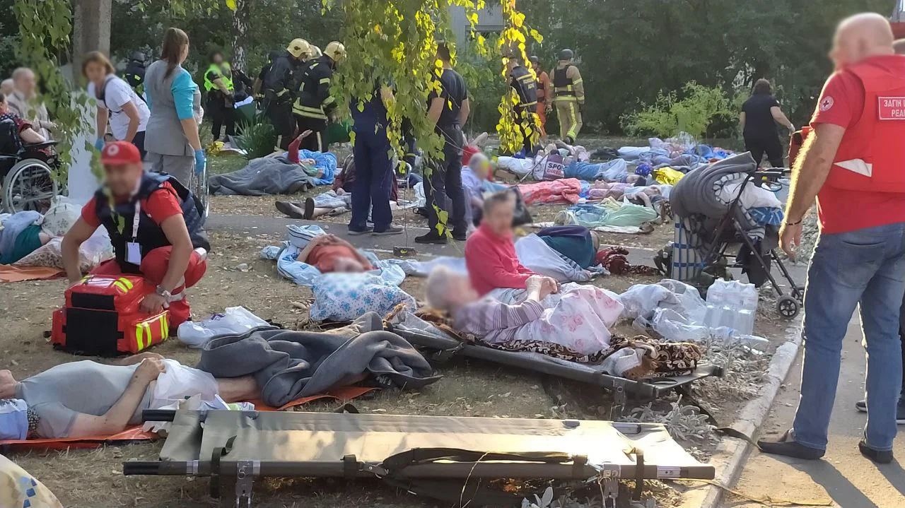 Russian aerial bomb hits Sumy geriatric boarding house; injuries ...