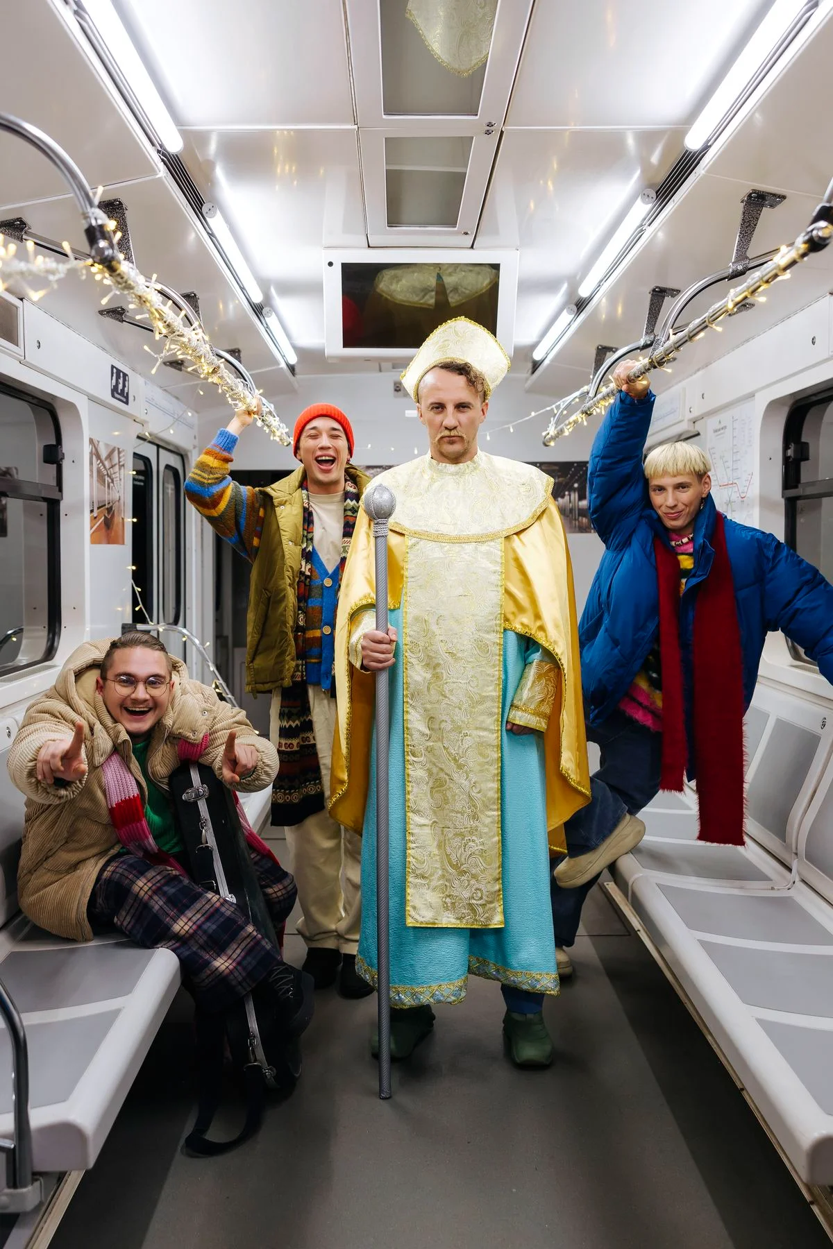 Вышел рождественский мюзикл МРІЙ с Monatik, Nazva, ТНМК, Мишель Андраде, Jerry Heil — смотреть ...