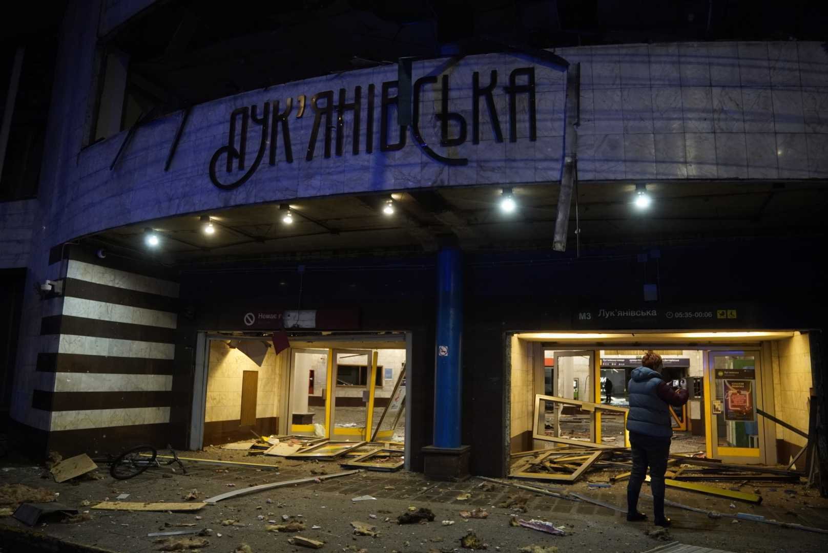 Russian missile strike damages Lukianivska metro, McDonald’s, and more in Kyiv’s Shevchenkivskyi ...