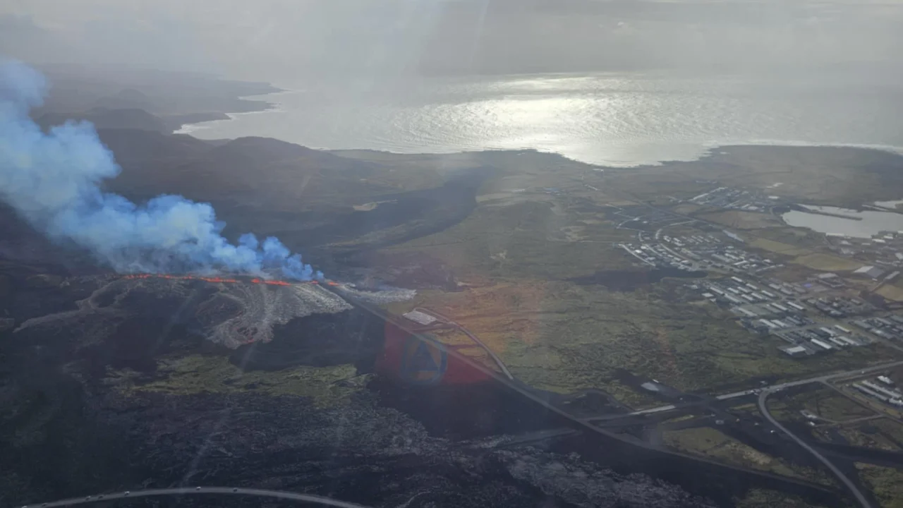 Виверження ісландського вулкана — людей евакуюють із Гріндавіка та ...