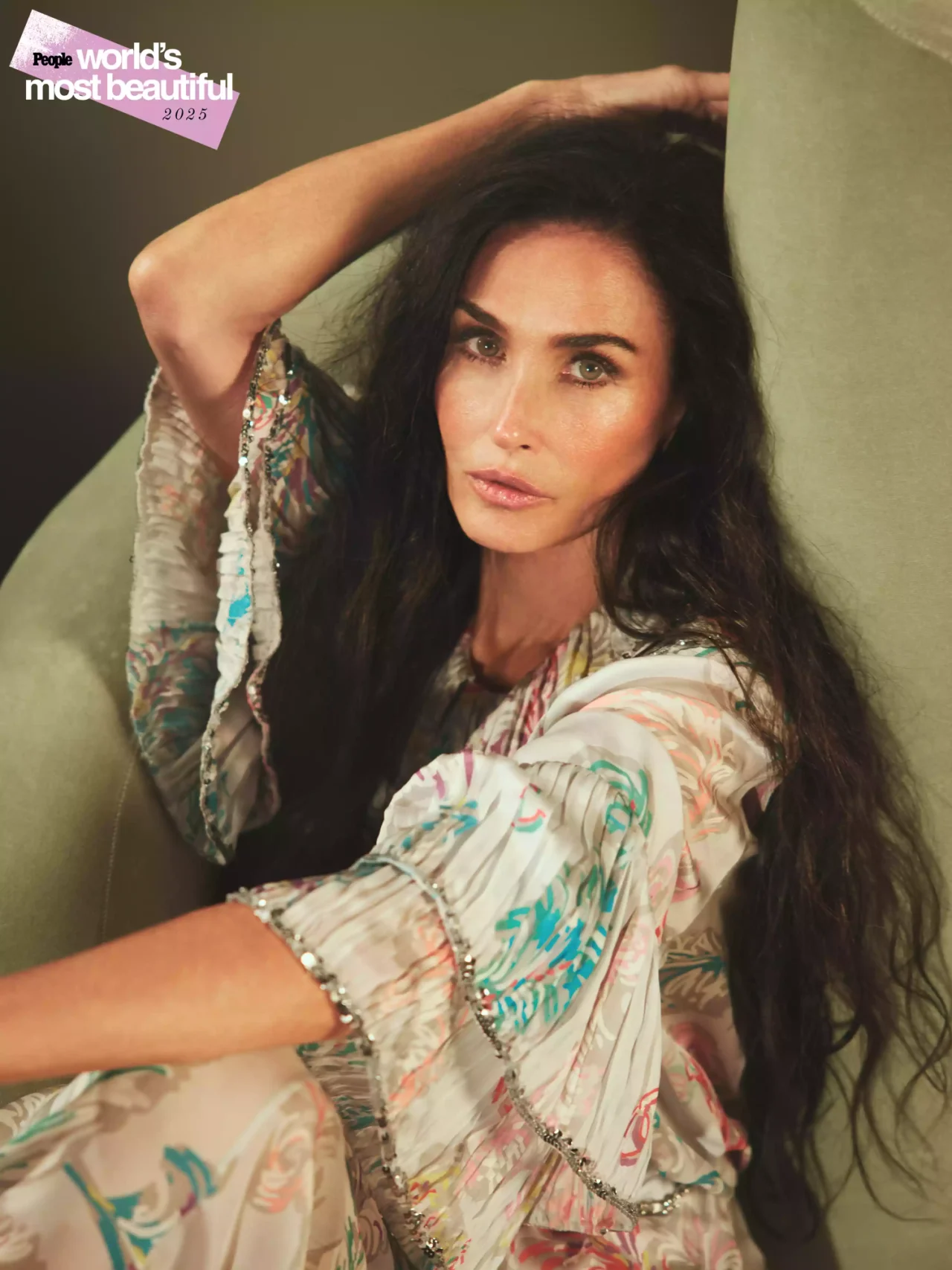 Деми Мур стала самой красивой женщиной года по версии People / NV