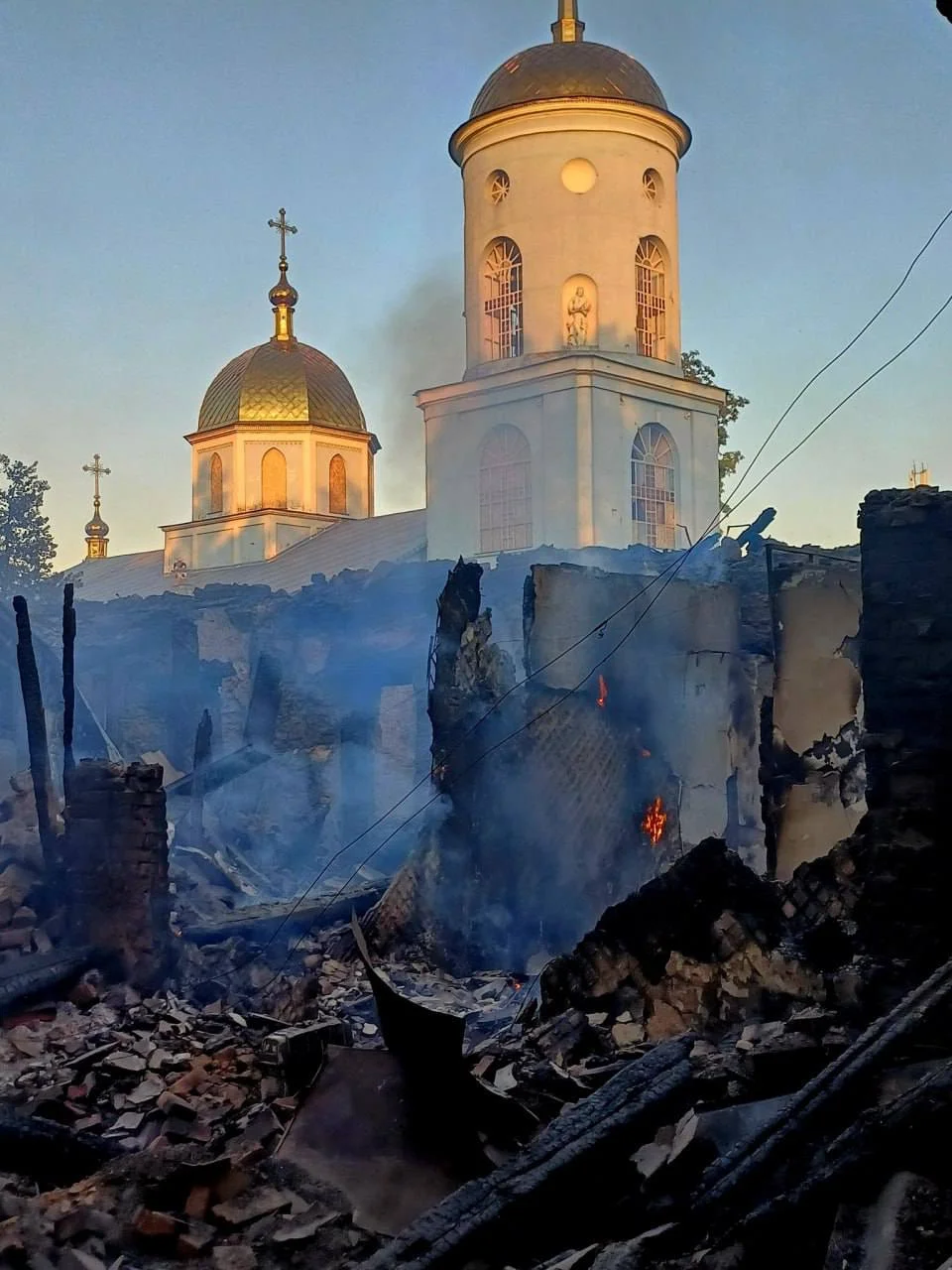 Russian strike hits oldest church in Kherson, damages 450-year-old ...