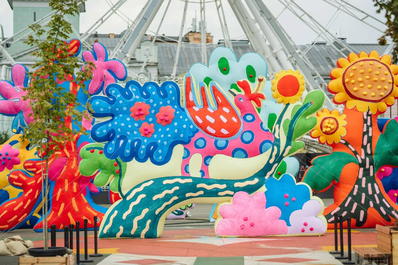 Inflatable art honoring Maria Prymachenko debuts in Kyiv, set to tour U ...