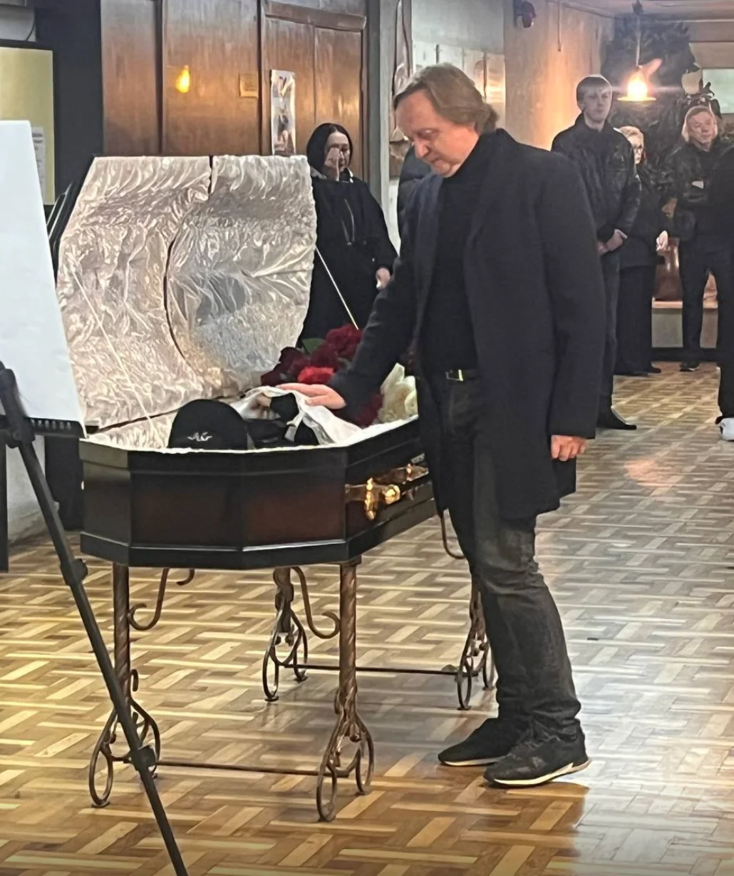 Kyiv bids farewell to Green Grey guitarist Andriy “Diesel” Yatsenko ...