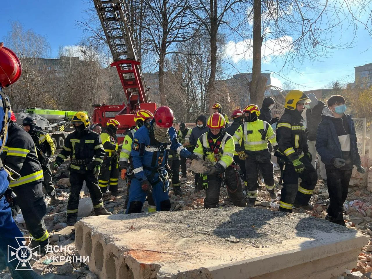 Кількість загиблих у Тернополі зросла до 19 людей, серед постраждалих — 16 дітей. Читайте на UKR.NET