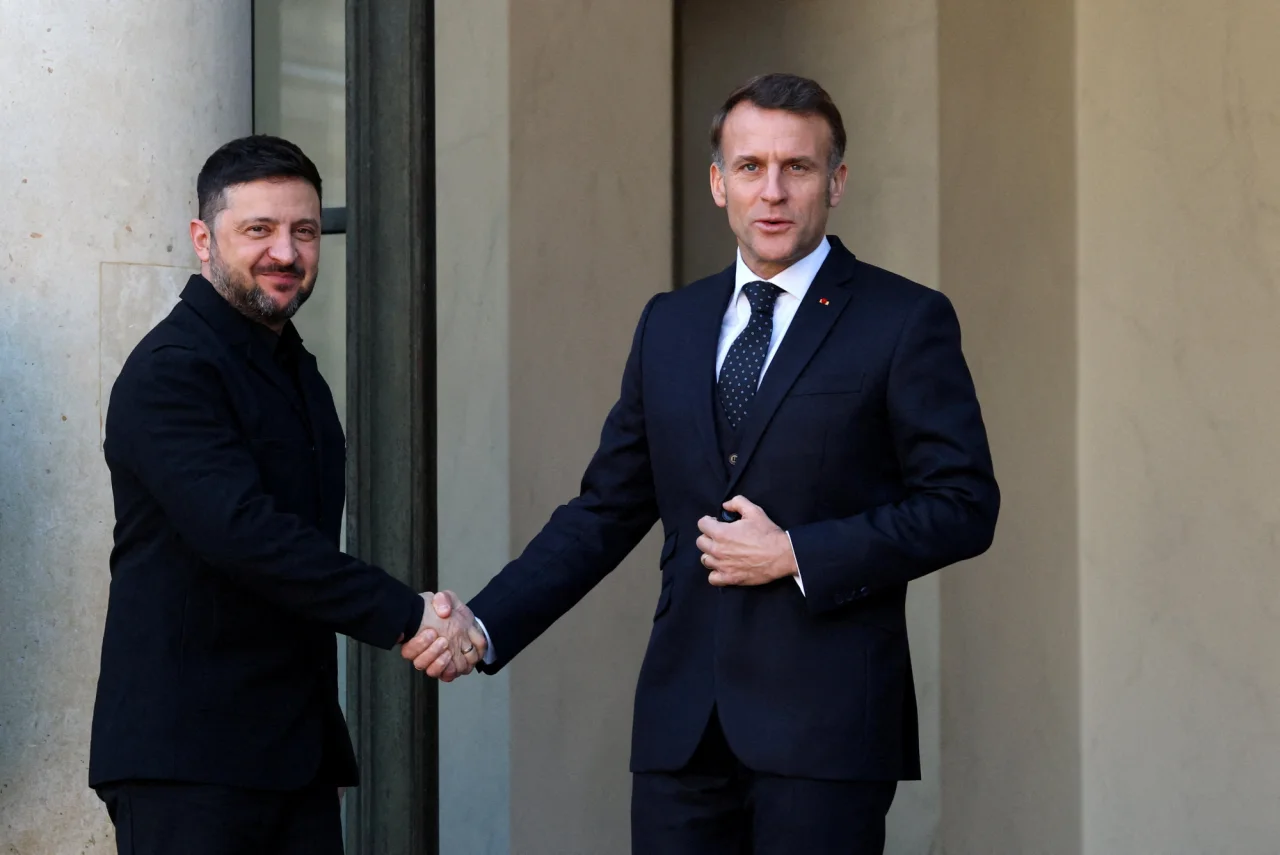 Zelenskyy meets Macron at Elysee Palace in Paris / The New Voice of Ukraine